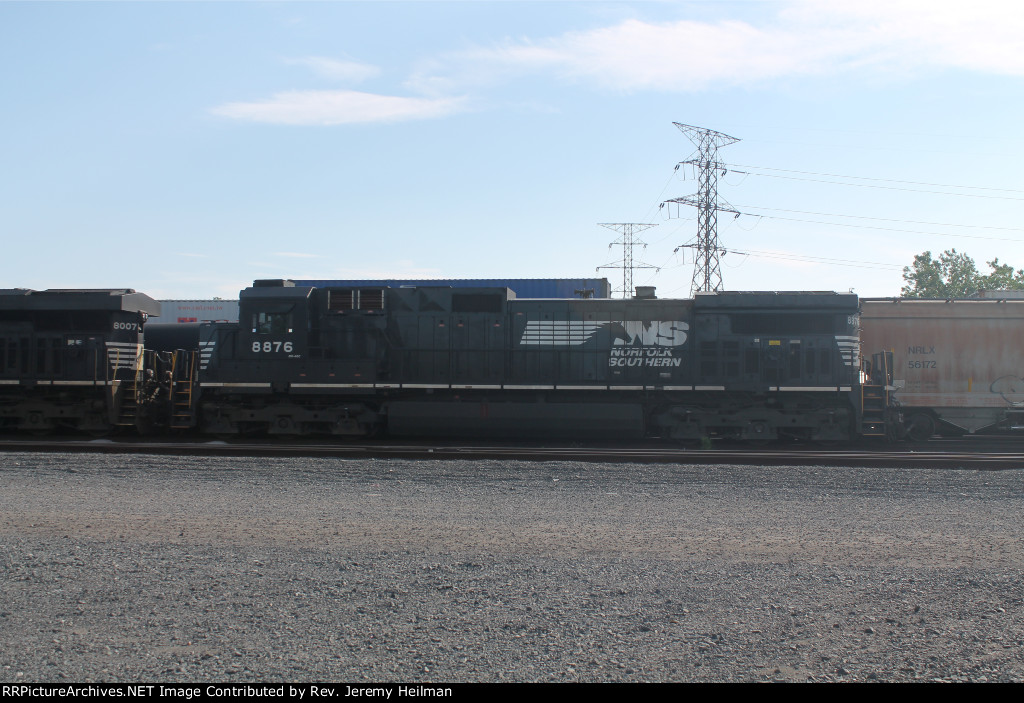 NS 8876 (2)